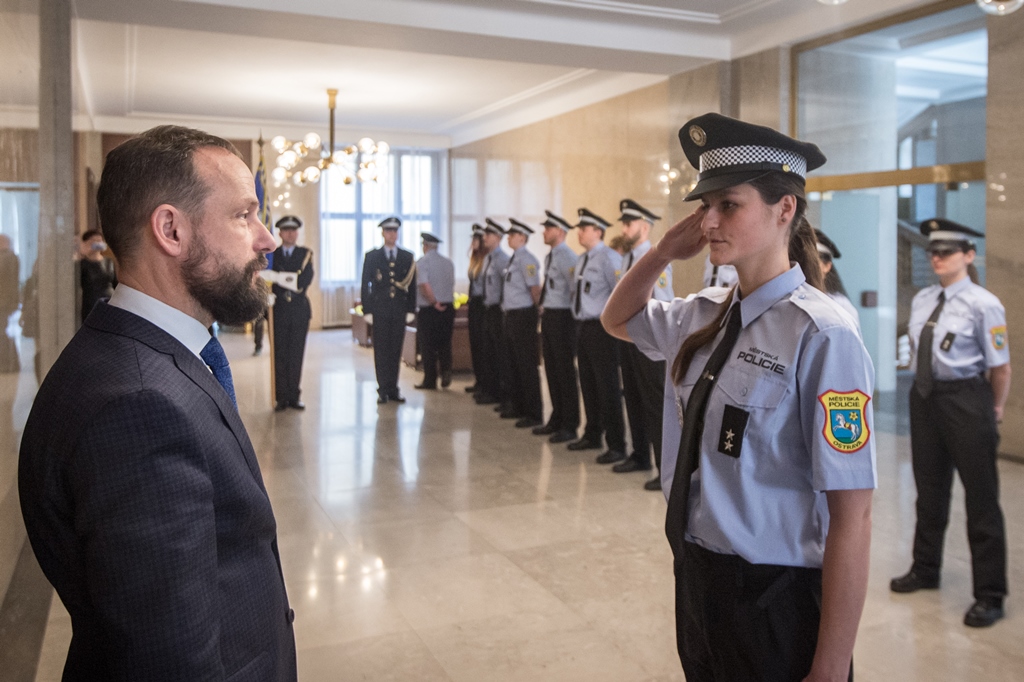Městská policie posílila o 18 strážníků — Ostrava